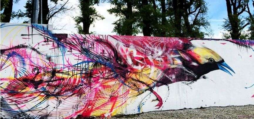 Breaking Borders | Widewalls